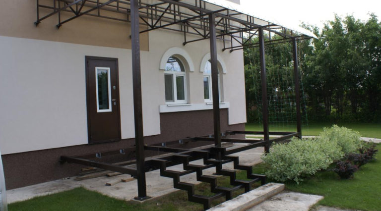 How to Build a Veranda With Your Own Hands: Explain And Show Step Sy Step