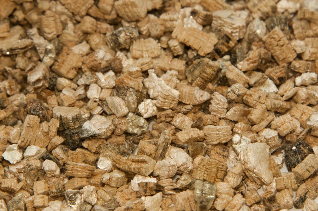 What Is What: a Brief Overview Of Substrates And Additives For Garden ...