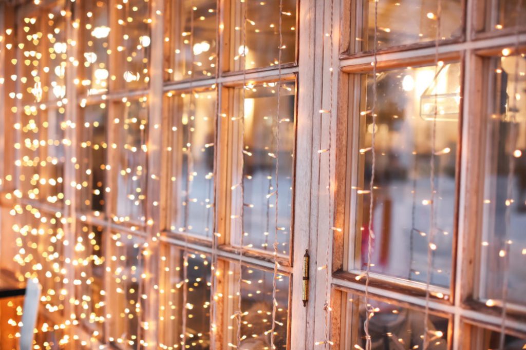 How To Decorate Windows For The New Year. Holiday Decoration Ideas.