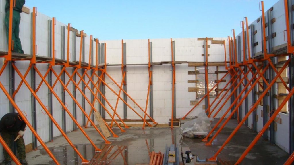 How To Build a House From Non-Removable Formwork
