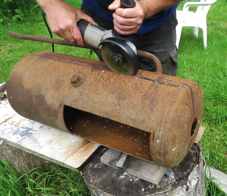 Barbecue From An Old Heating Boiler — With Your Own Hands
